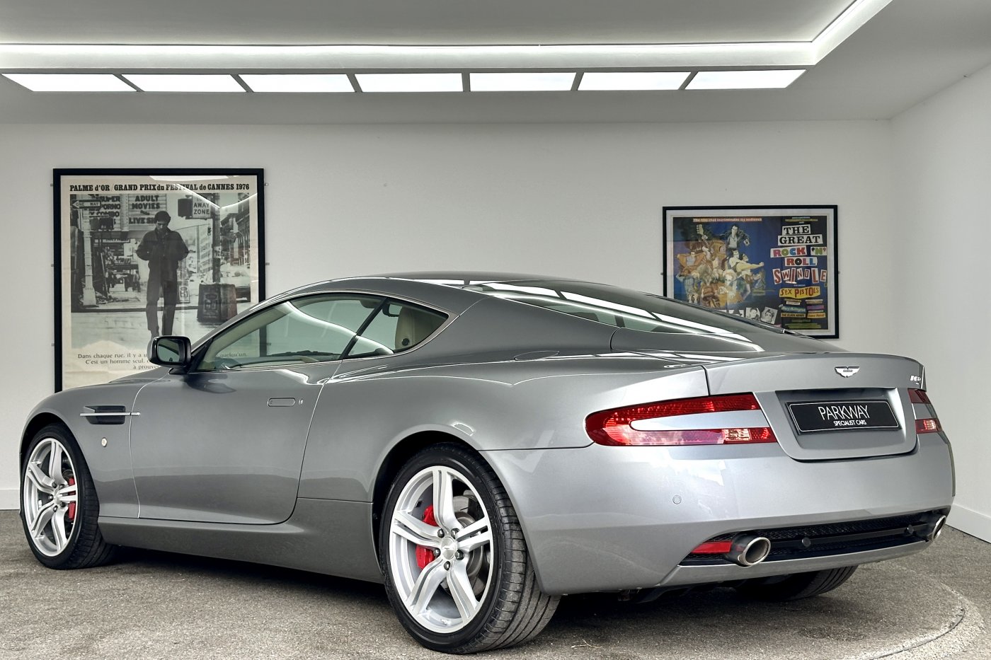 ASTON MARTIN DB9 6.0 V12 COUPE 2DR