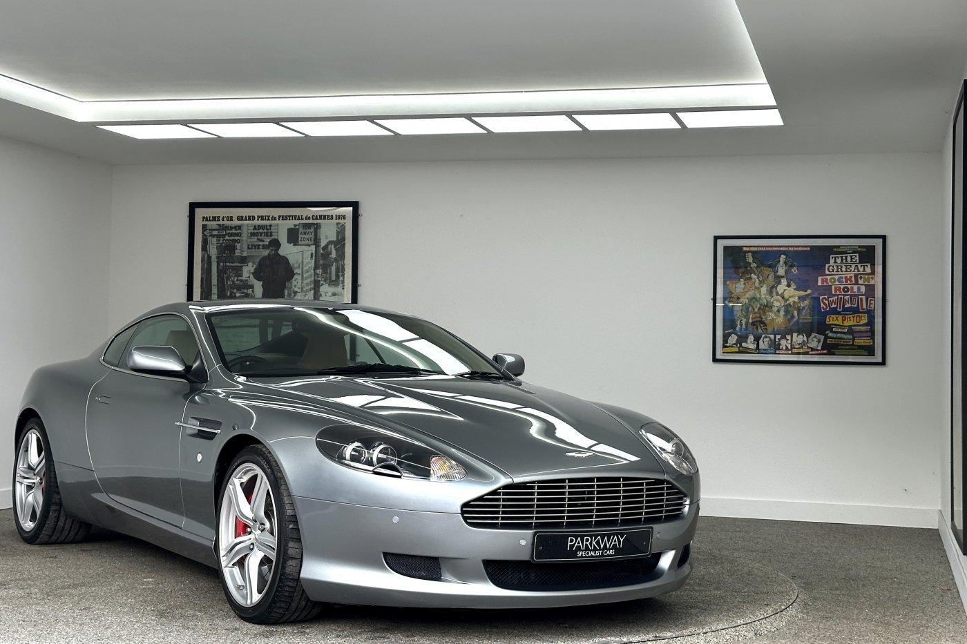 ASTON MARTIN DB9 6.0 V12 COUPE 2DR