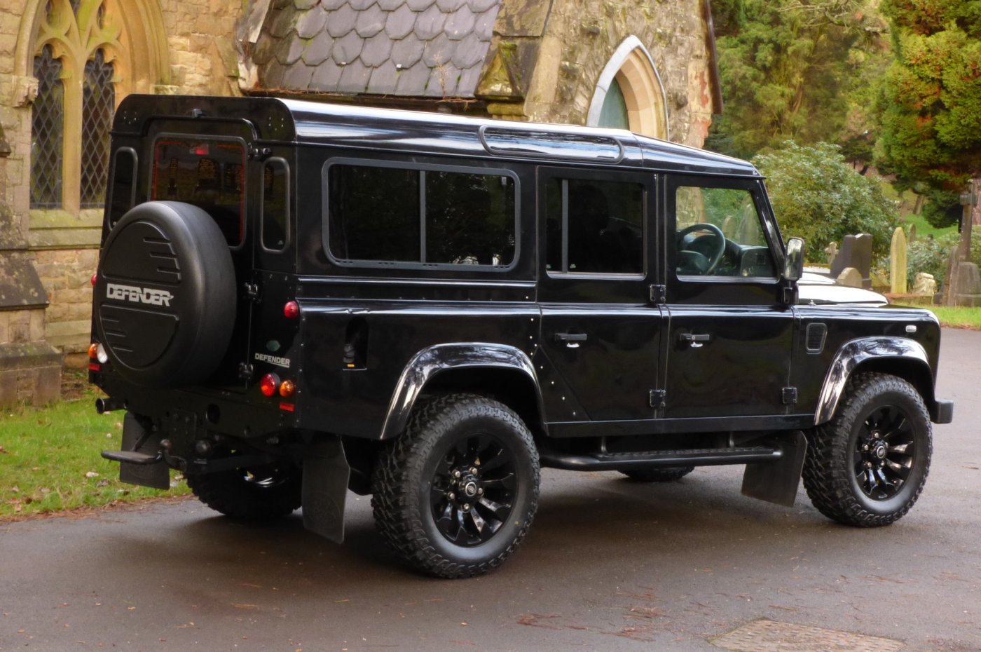 LAND ROVER DEFENDER 110 XS S/W LWB (No VAT)
