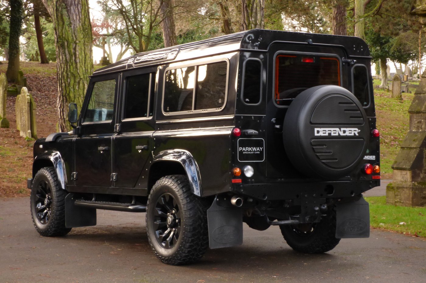 LAND ROVER DEFENDER 110 XS S/W LWB (No VAT)