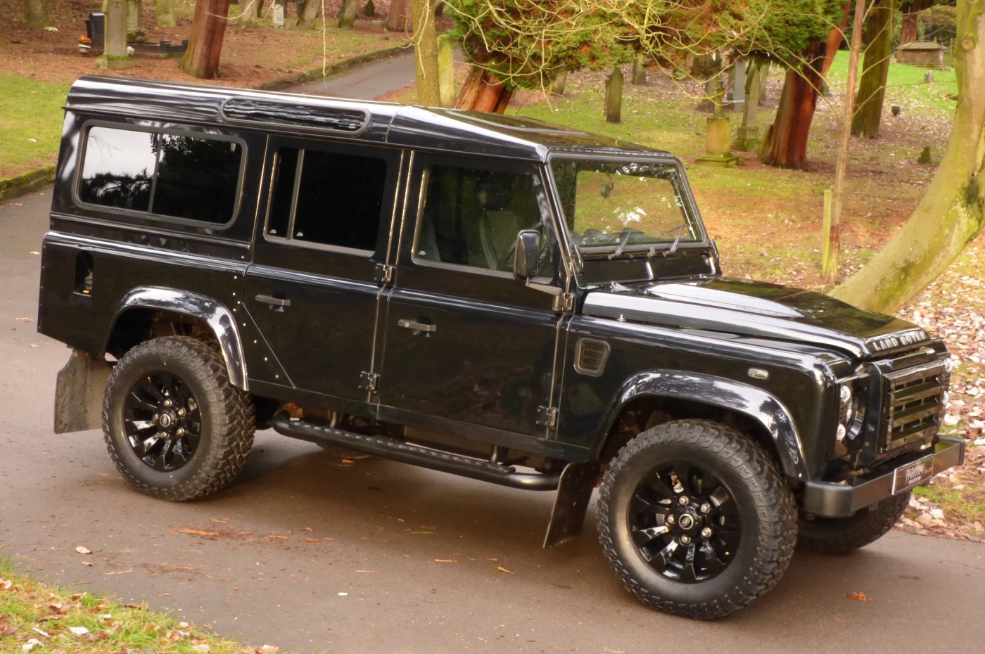 LAND ROVER DEFENDER 110 XS S/W LWB (No VAT)